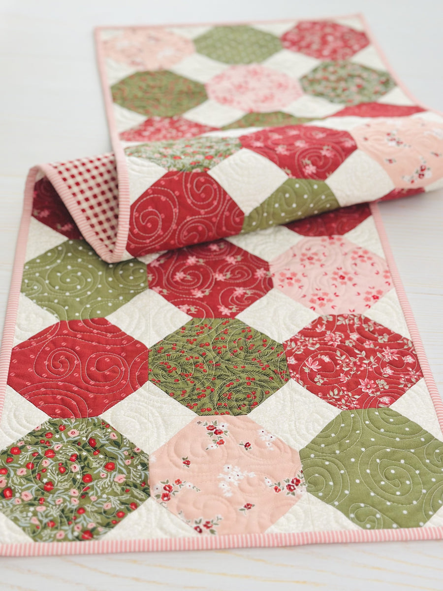 Snowball Runner Kit – Sweet Daisy Quilt Shoppe